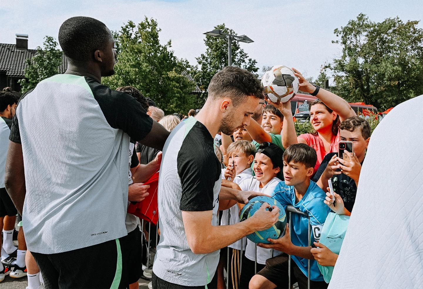 Photos: Liverpool hold signing session for fans in Germany - Liverpool FC