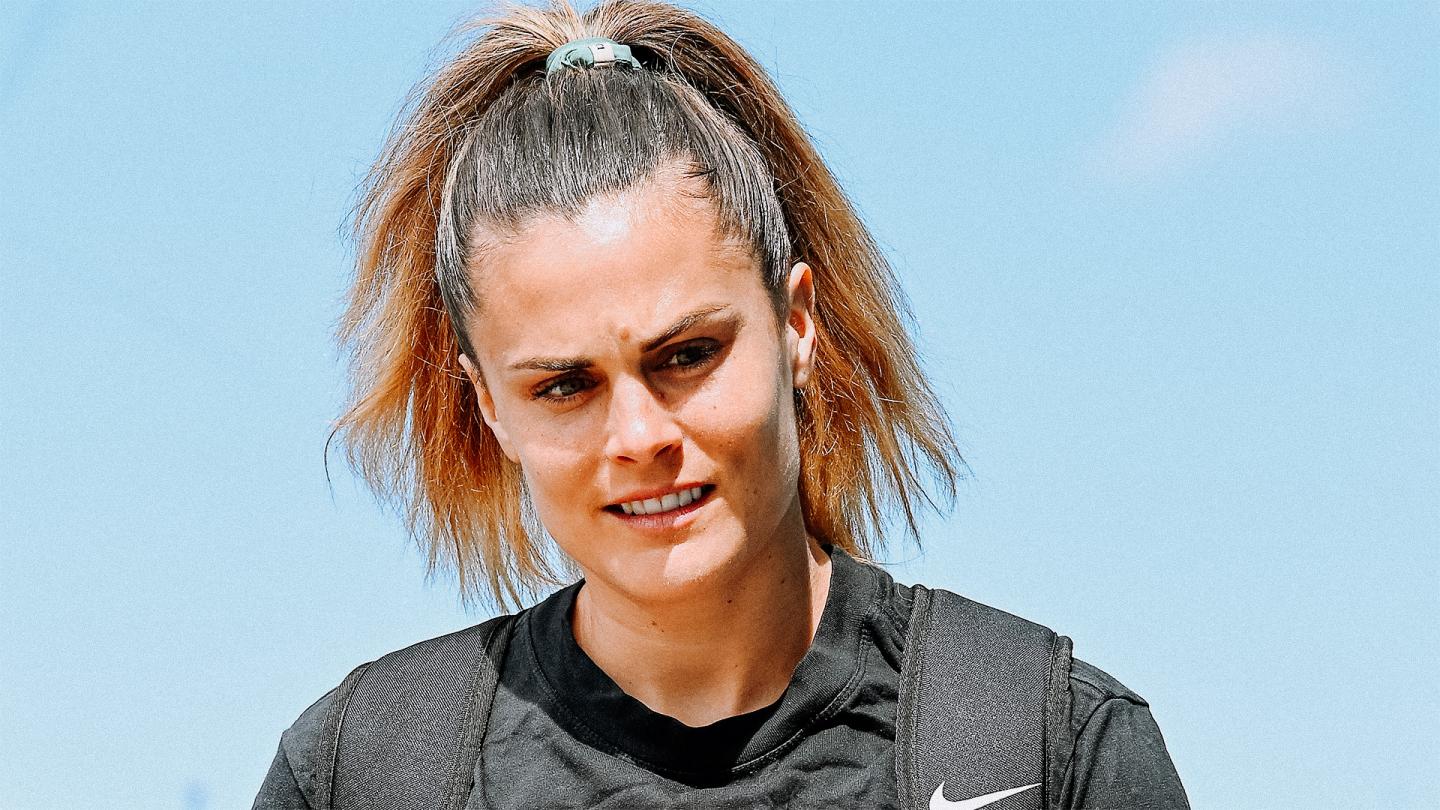 Loan watch: Stengel scores and four Liverpool youngsters in action ...