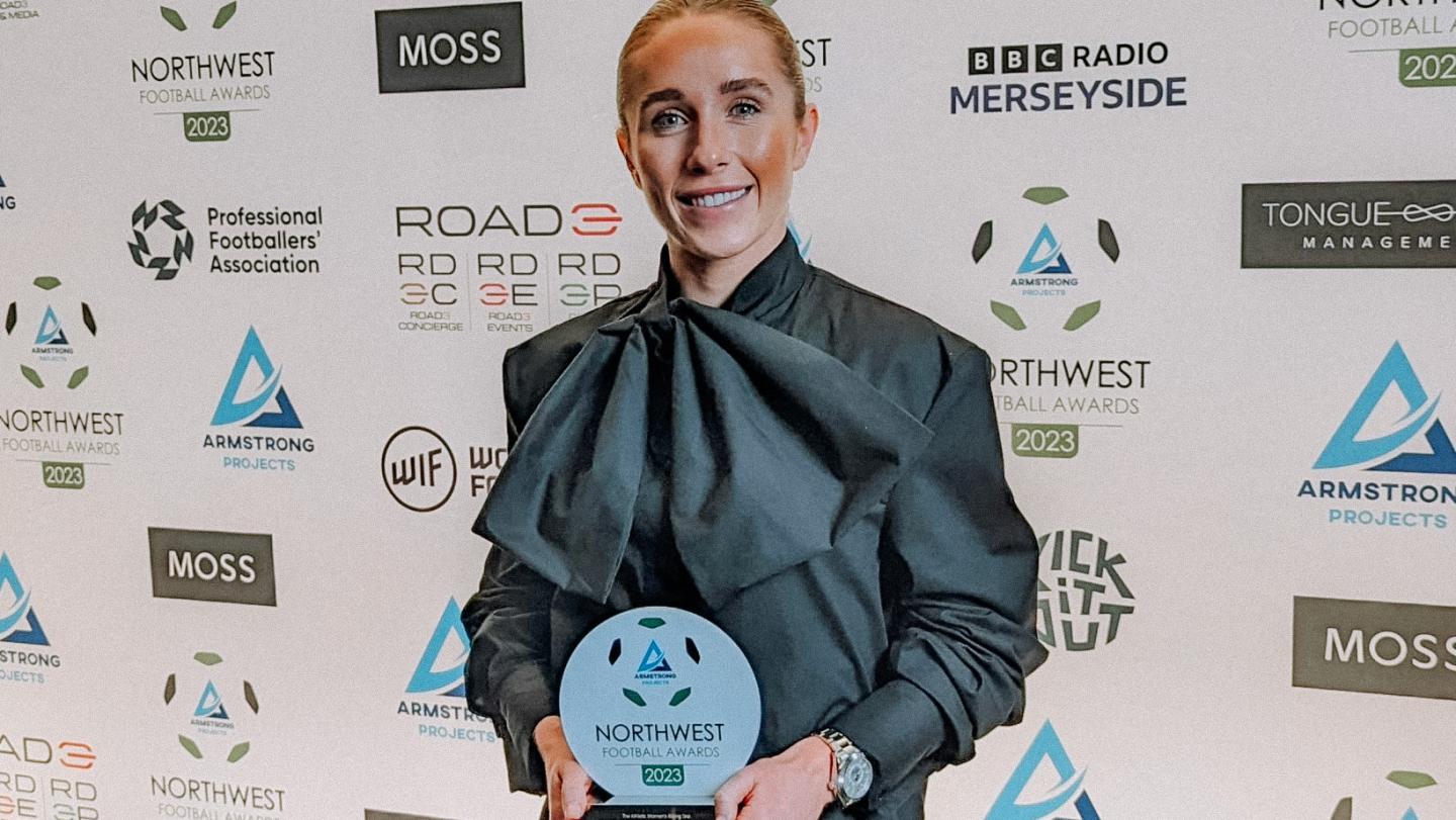 Missy Bo Kearns named Women's Rising Star at Northwest Football Awards ...