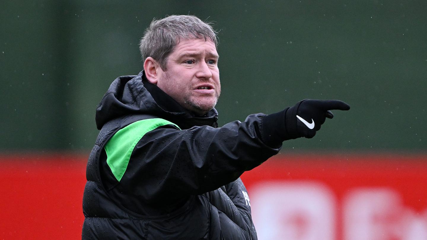 Matt Beard on Everton and United tests, excellent Lucy Parry and more ...