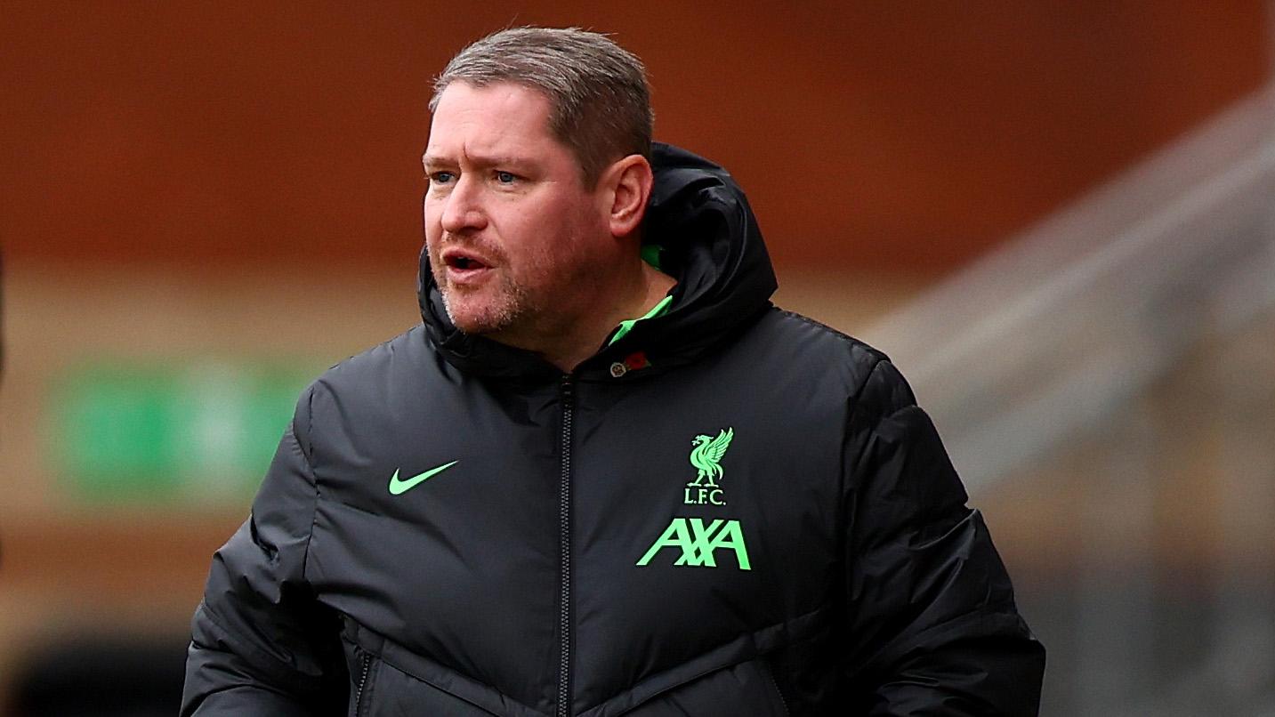 Matt Beard on win at Man Utd, 'gifted' Hinds and a special Christmas ...