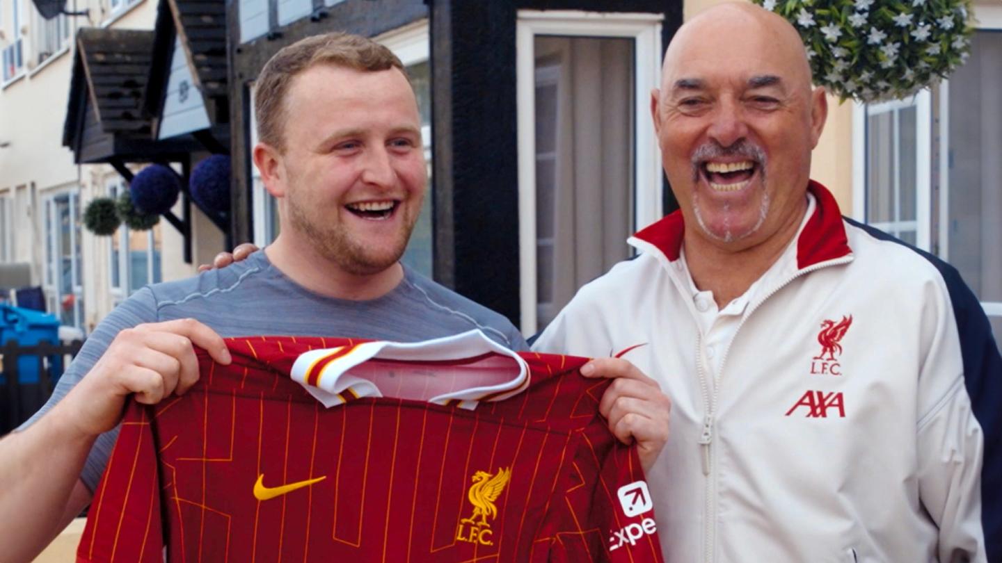Watch: Liverpool fans receive new-kit surprise from Bruce Grobbelaar ...