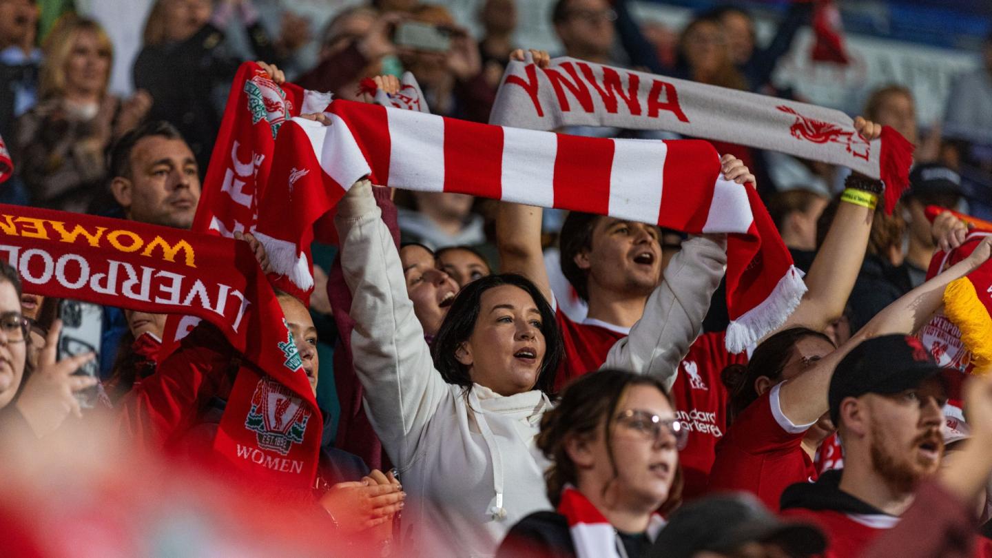 Expedia’s free coach travel strengthens the LFC Women community ...