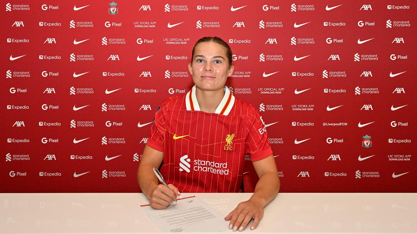 Lucy Parry signs new contract with Liverpool FC Women - Liverpool FC