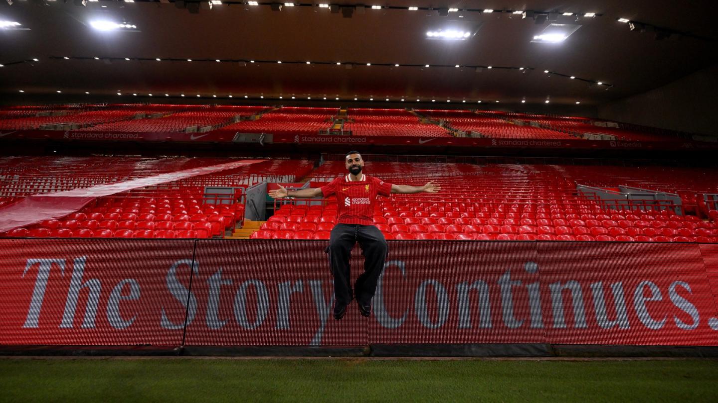 'Very happy' - Arne Slot reacts after Mohamed Salah signs new Liverpool ...