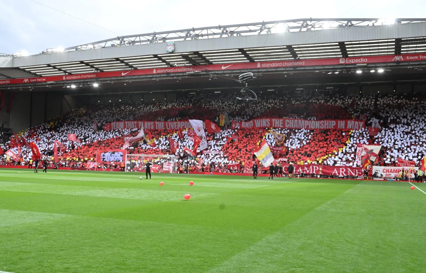 Anfield's special mosaic for the champions: 'LFC - Campione - 20 ...