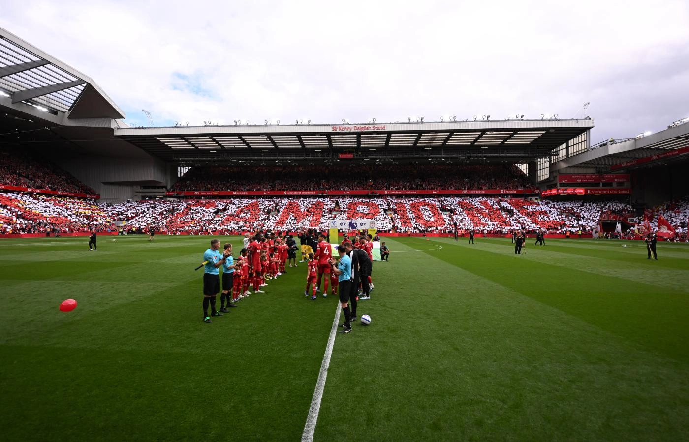Anfield's special mosaic for the champions: 'LFC - Campione - 20 ...