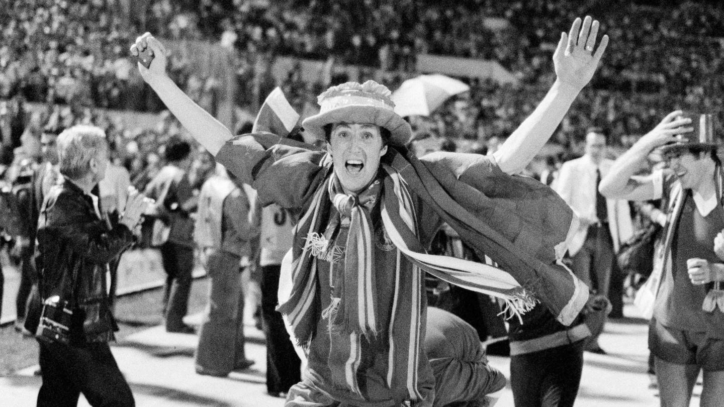 'Joey Jones was a lovely man who gave his heart and soul in a red shirt ...