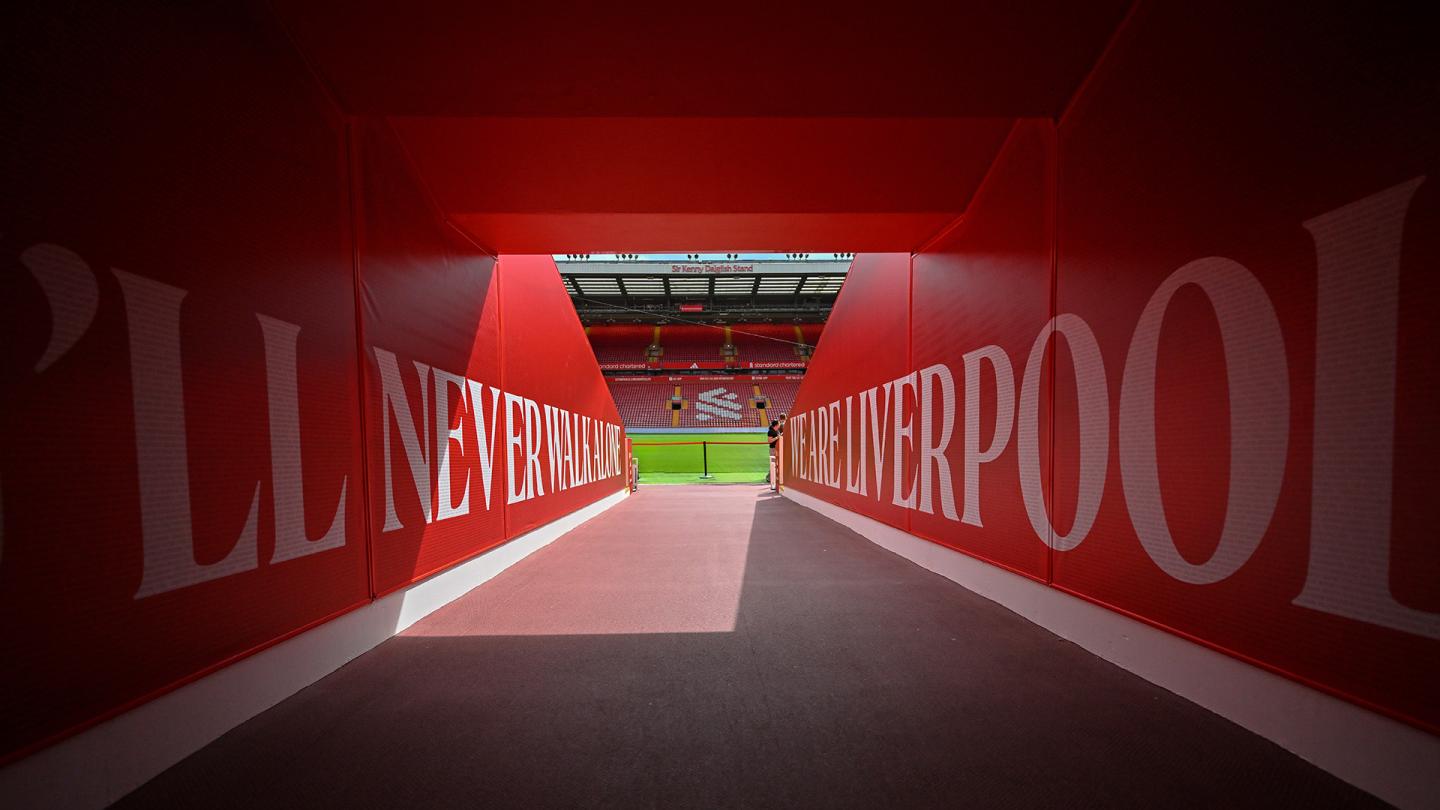„Eine schöne Sache“ - Der FC Liverpool aktualisiert den Anfield-Tunnel ...