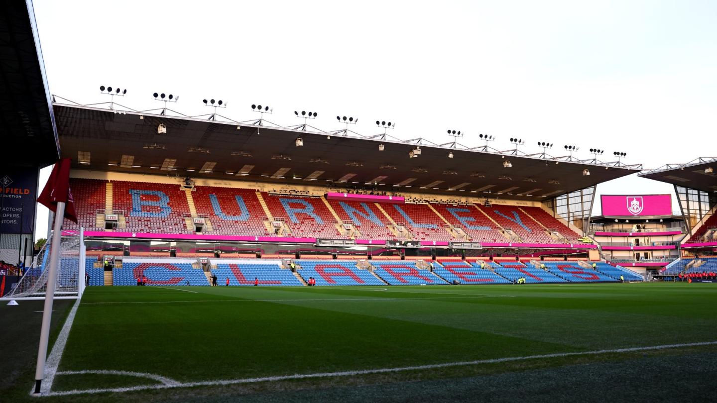 Burnley v Liverpool: canales de televisión, comentarios en directo y ...