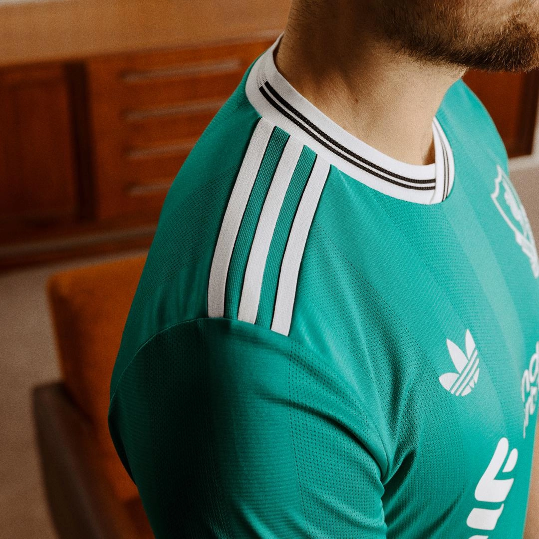 In detail: Liverpool's new adidas third kit for 2025-26 - Liverpool FC