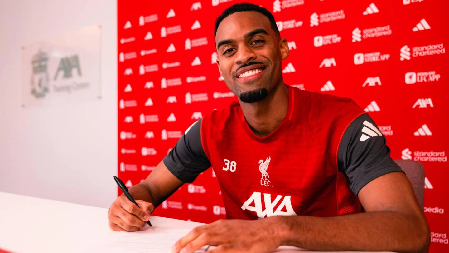 Ryan Gravenberch signs new long-term Liverpool contract - Liverpool FC