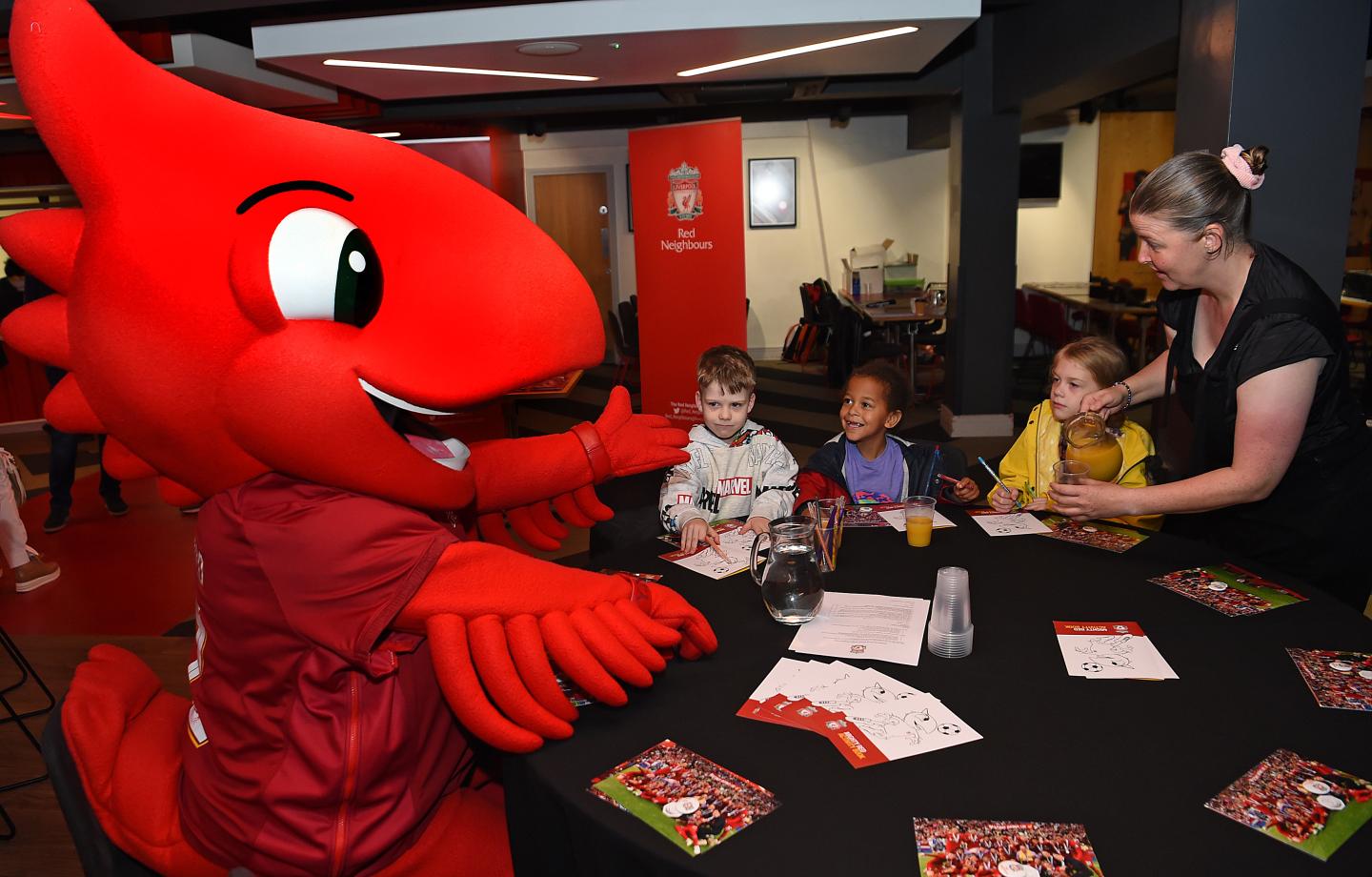 Red Neighbours' summer Breakfast Club serves more than 500 local ...