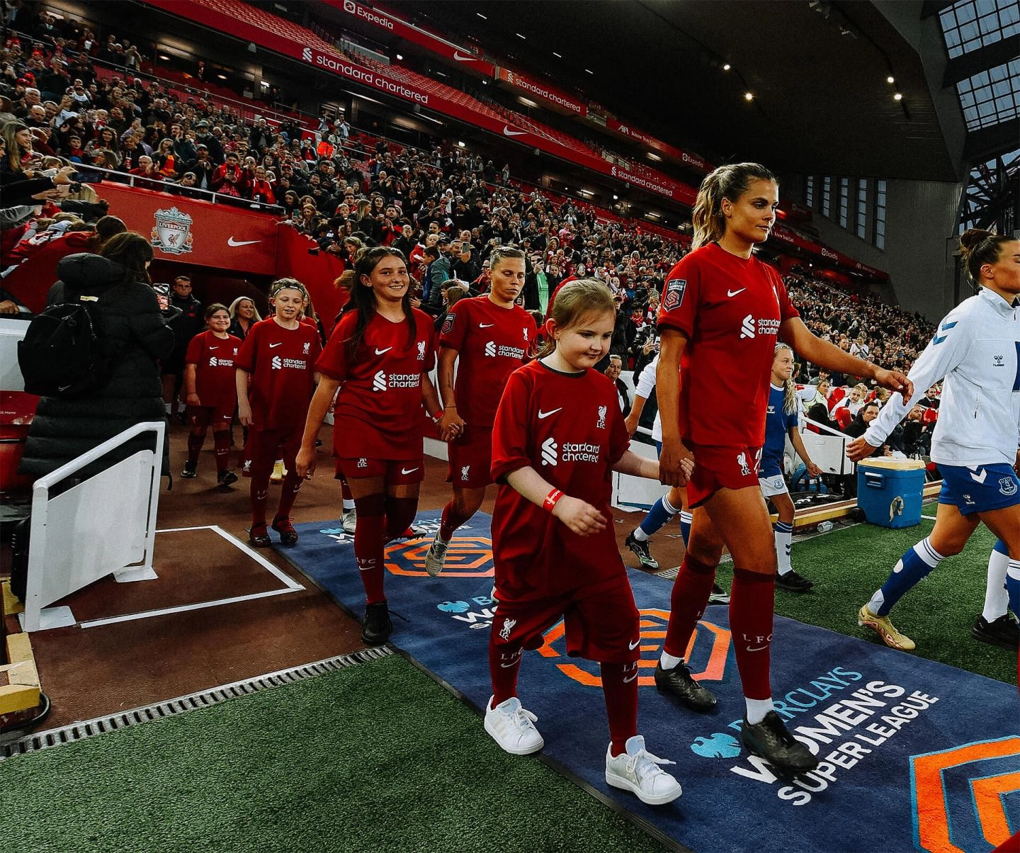 Photos: Record-breaking crowd as Anfield hosts women's derby - Liverpool FC