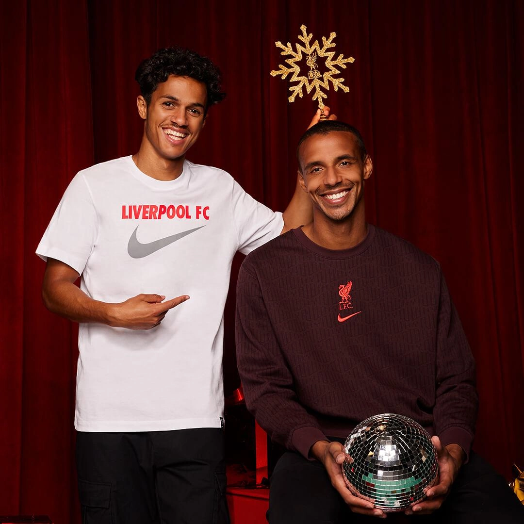 Reds in festive spirits during LFC Retail Christmas photoshoot ...