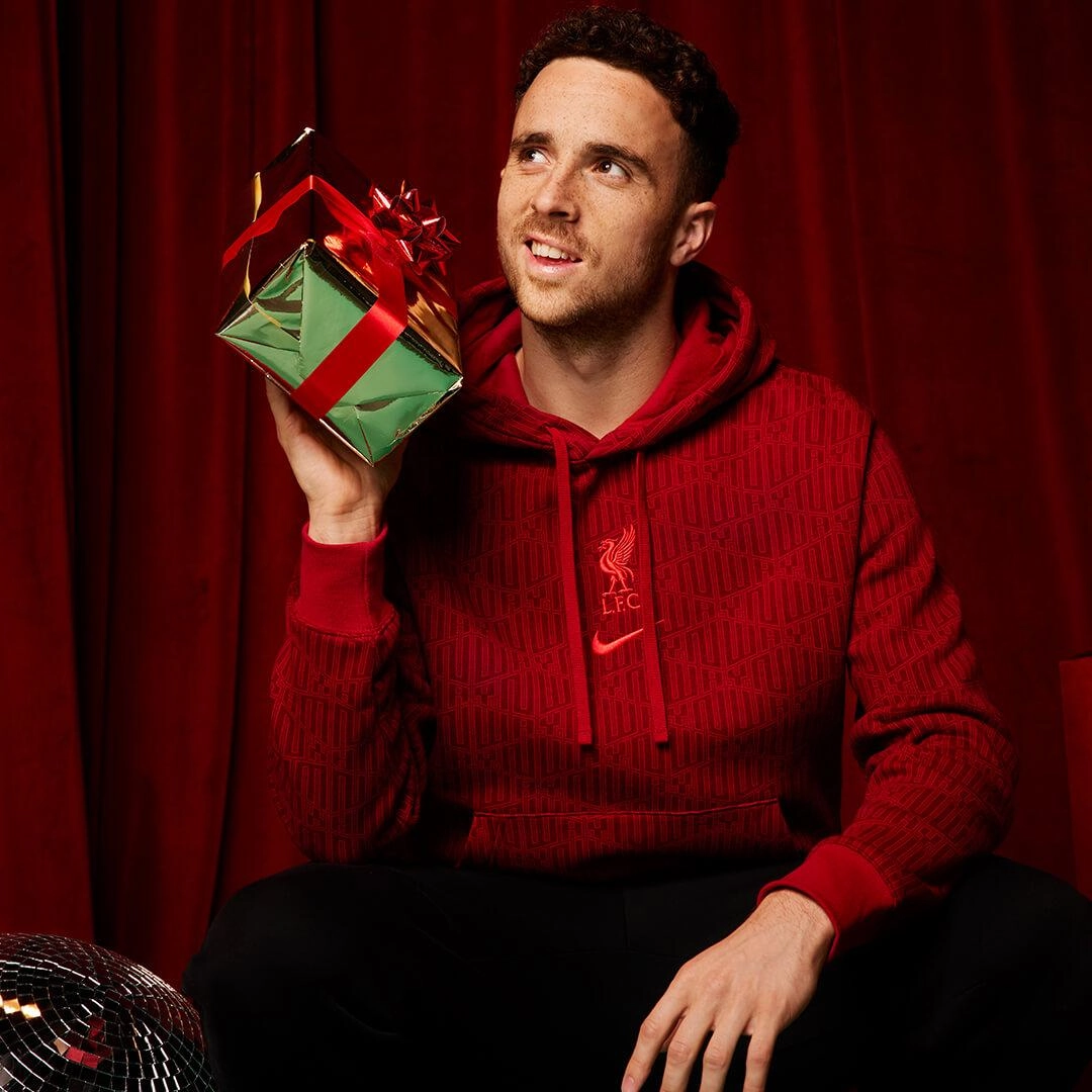 Reds in festive spirits during LFC Retail Christmas photoshoot ...