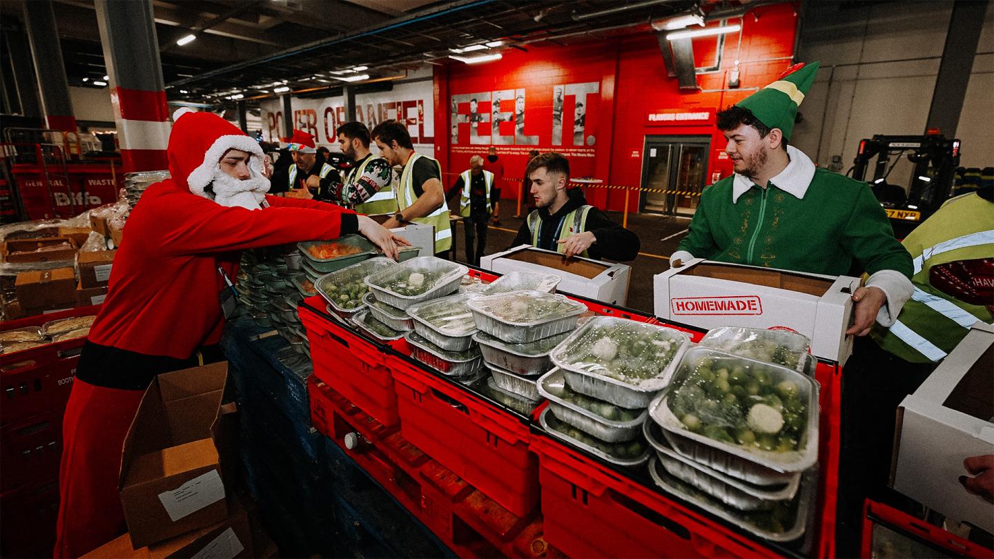 LFC supports local communities over the festive period - Liverpool FC