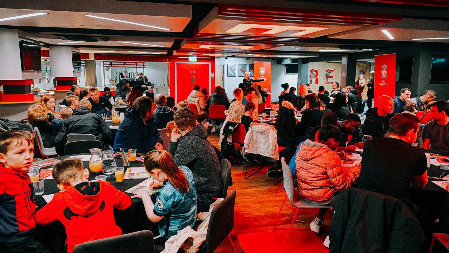 Alan Kennedy and Paul Smith join Red Neighbours breakfast clubs at ...