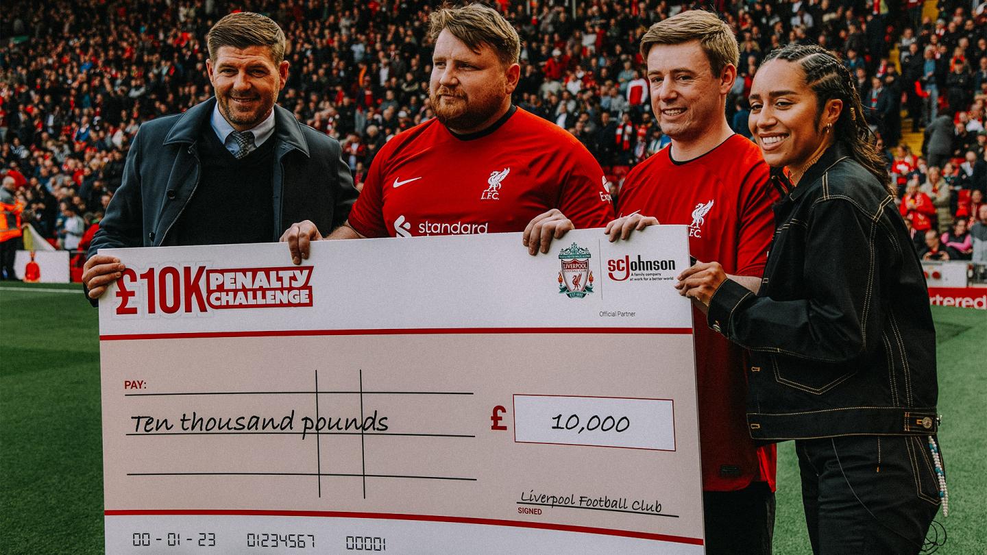'What a pen that is!' - Watch two fans face off at Anfield in the £10k ...