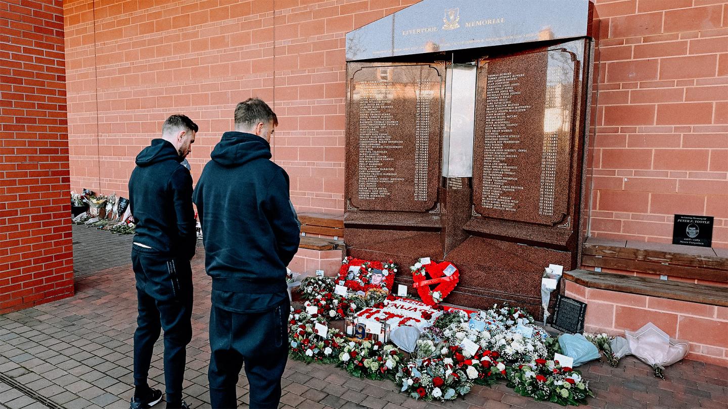 Reds pay respects on the 34th anniversary of Hillsborough - Liverpool FC