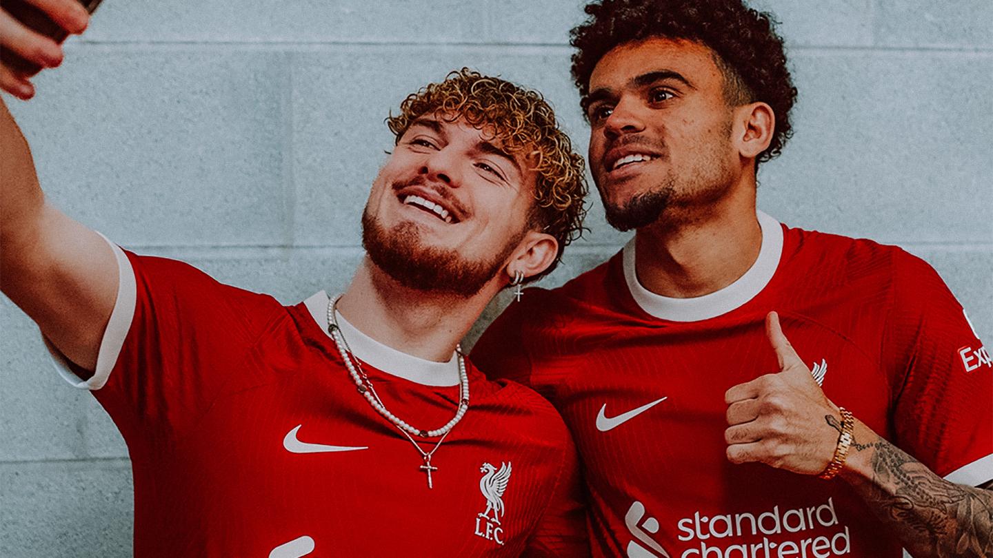 Gallery: Behind the scenes of Reds' new home kit photoshoot - Liverpool FC