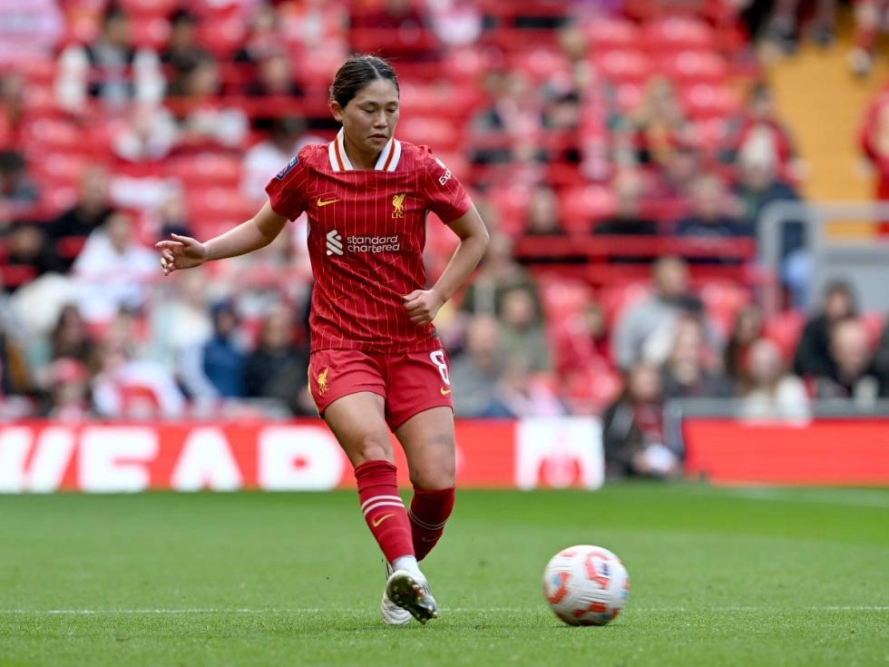 Liverpool beaten by Everton at Anfield in WSL Merseyside derby ...