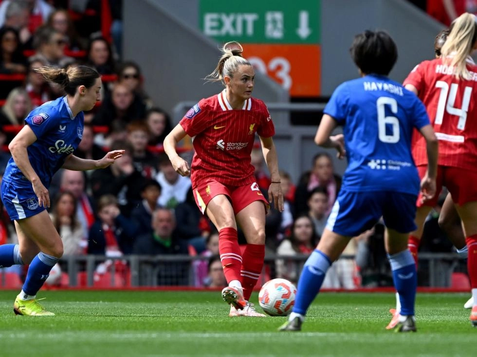 Liverpool beaten by Everton at Anfield in WSL Merseyside derby ...