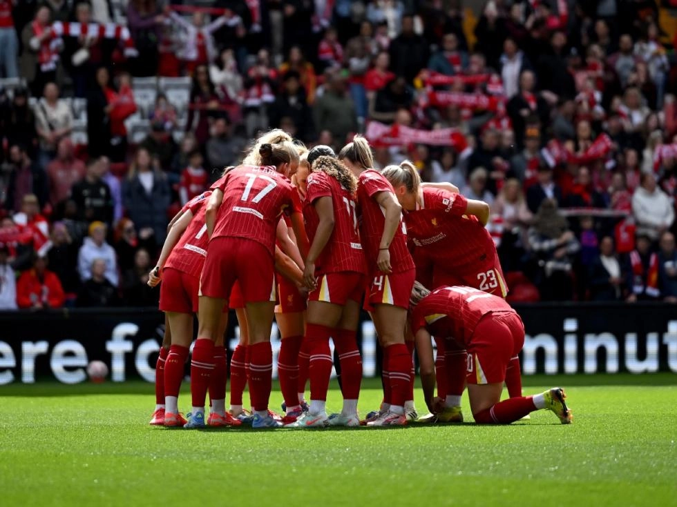 Liverpool beaten by Everton at Anfield in WSL Merseyside derby ...