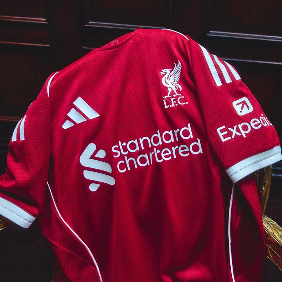 Le LFC et Adidas entament un partenariat de 10 ans et dévoilent de ...