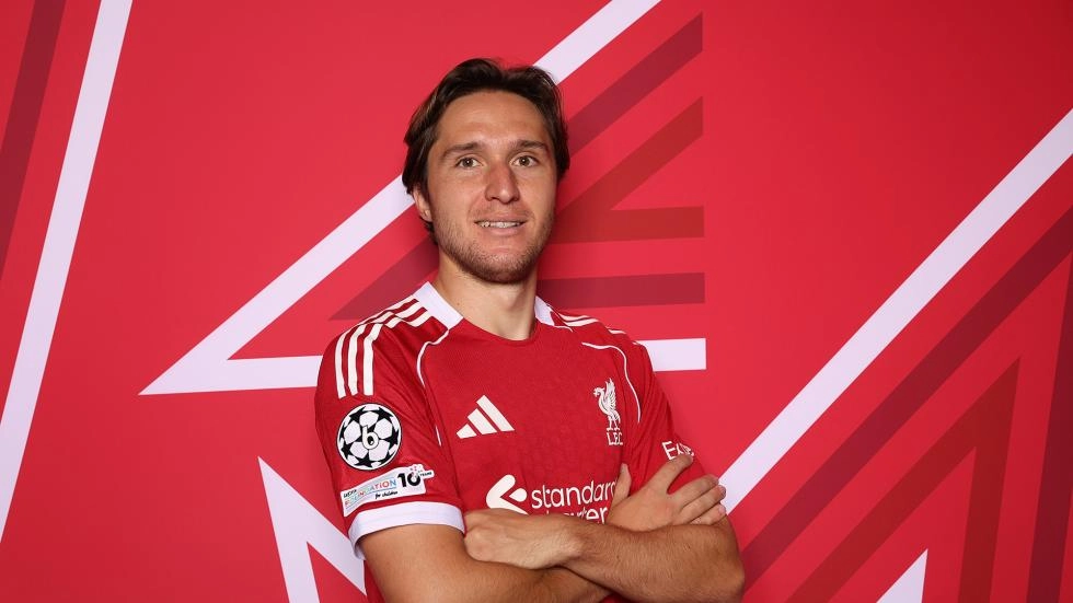 Federico Chiesa, forward - Liverpool FC