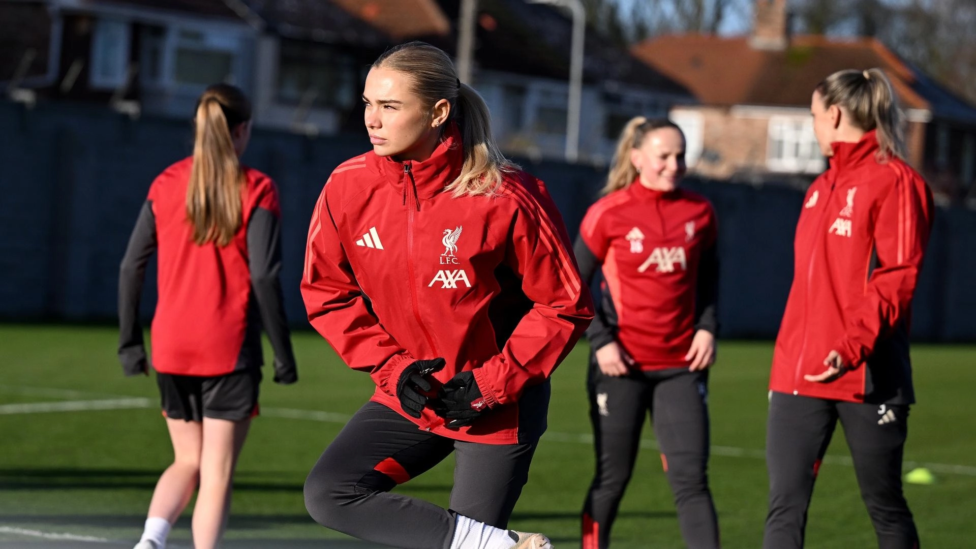 練習写真：リバプールFC女子がクリスマス休暇後に再集会 - Liverpool FC