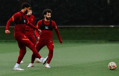 Liverpool FC - Thursday's training session as Liverpool prepare for ...